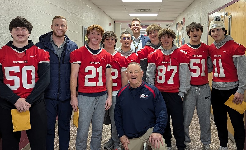 Lenape Valley HS football players read to local elementary students in ...